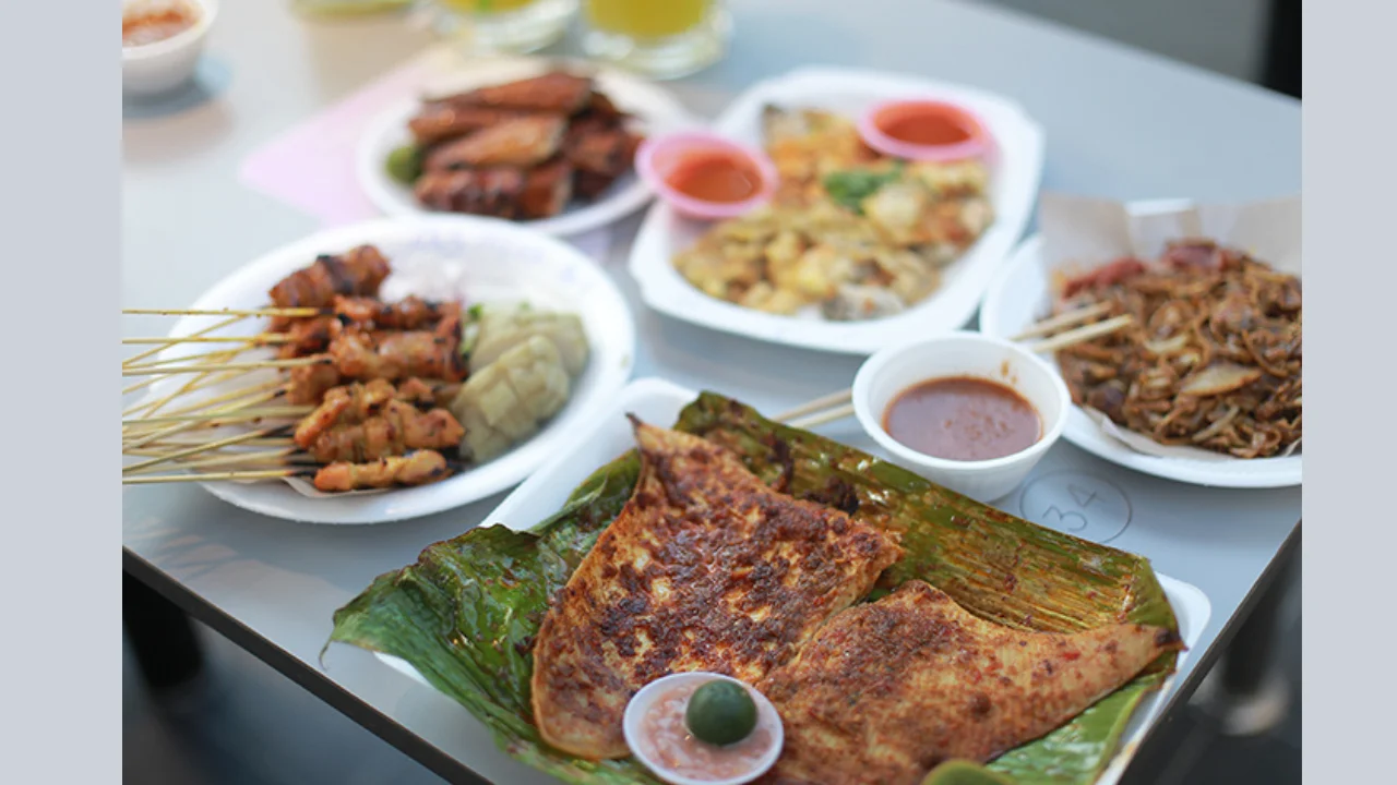 Chomp Chomp Food Centre Culinary Destination in Singapore